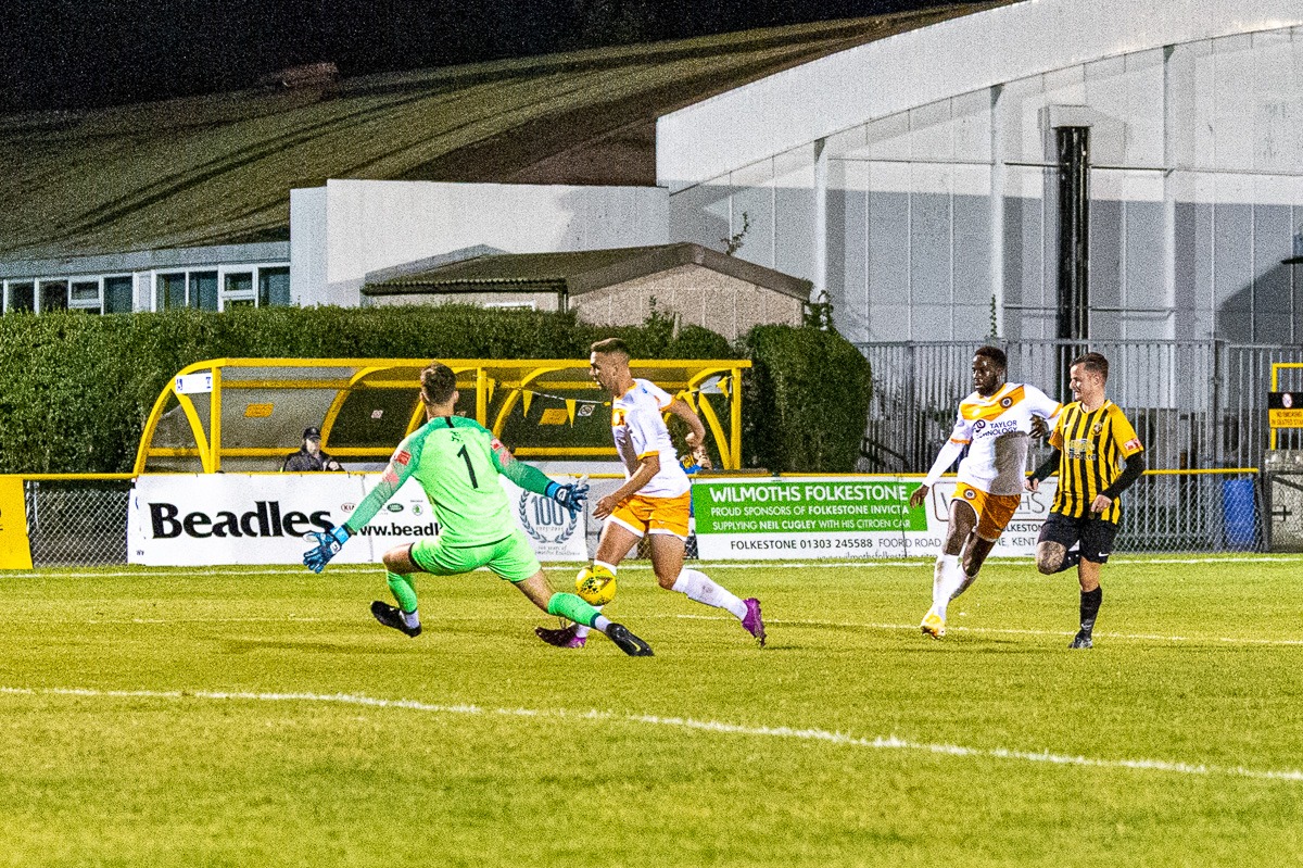 Rhys Murrell-Williamson & Joe Taylor extend loan spells at Welling ...