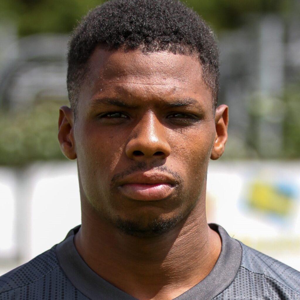 Cray Wanderers Squad Update - Arrival of Stefan Wright, departure of ...